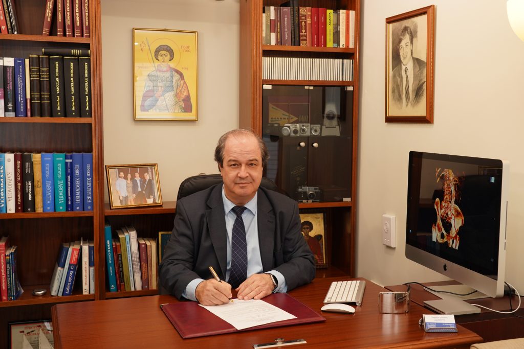 Καθηγητής Γεώργιος Πιτούλιας: Ένας Καθηγητής με Πολυετή Εμπειρία στην ...